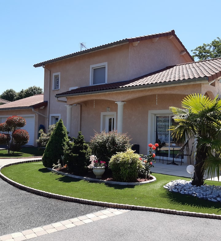 Chambre Privée Chez L'habitant (Accès Véloire V71) - Roanne