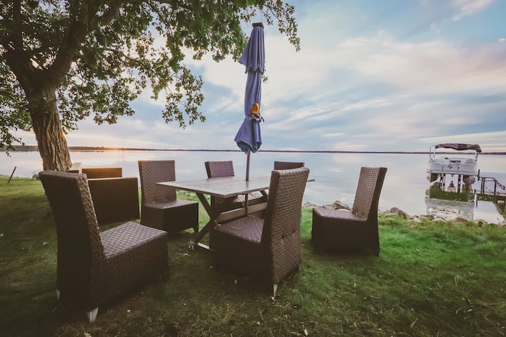 Shoreside 4b/4b Walkout Retreat With Perfect Sand - Rush Lake, MN