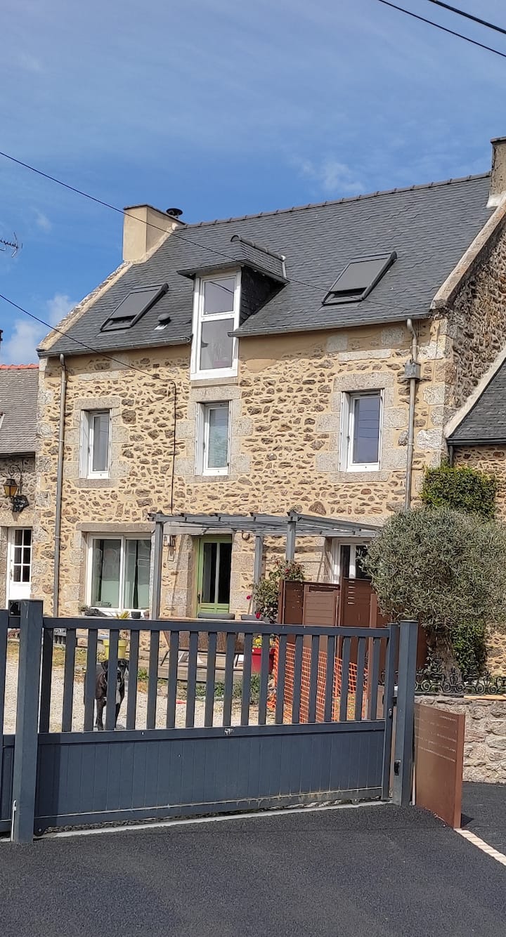Maison Chaleureuse En Pierre - Saint-Malo