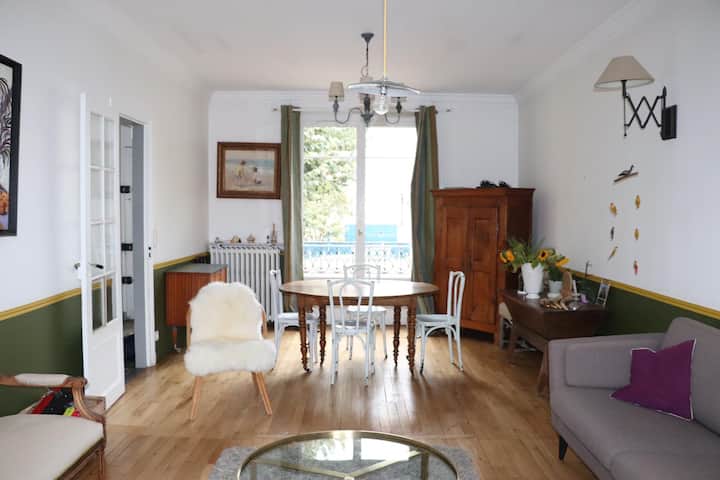 Pour Un Séjour Parisien En Famille Au Coin Du Feu. - Montmorency