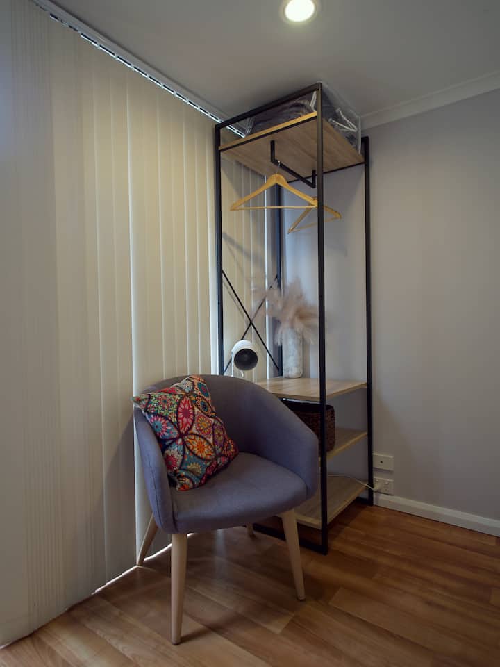 Sweet Cosy One Bedroom Unit In Port Macquarie - Port Macquarie