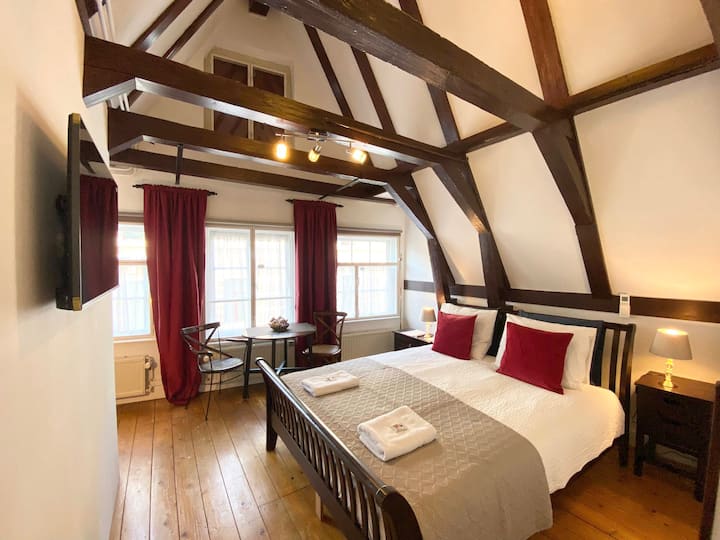Stunning Private Room In Historic City-centre - Ámsterdam