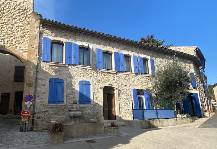 Maison De Charme Dans Village Provençal - Nyons
