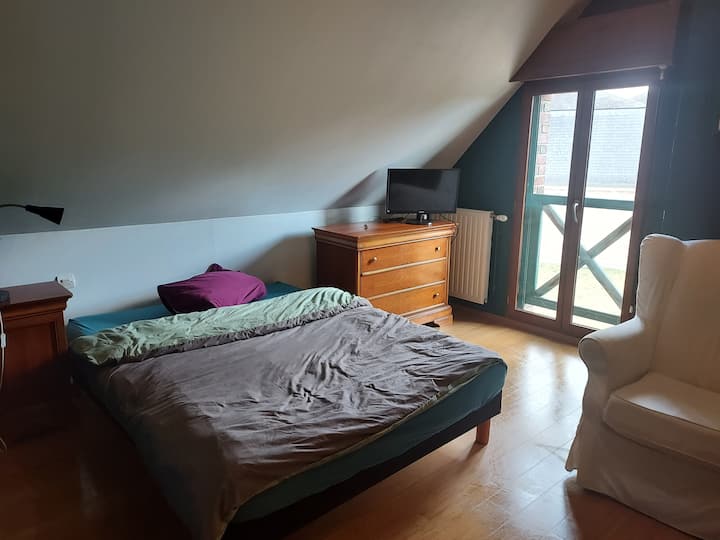 Jolie Chambre Chez L'habitant,calme Et Spacieuse . - Béthune