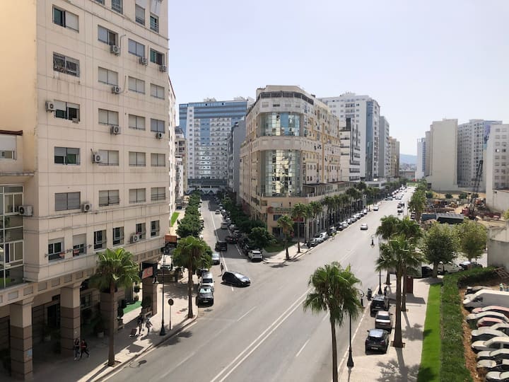 Charming 2-bedroom Apartment, Close To Beach - Tangier