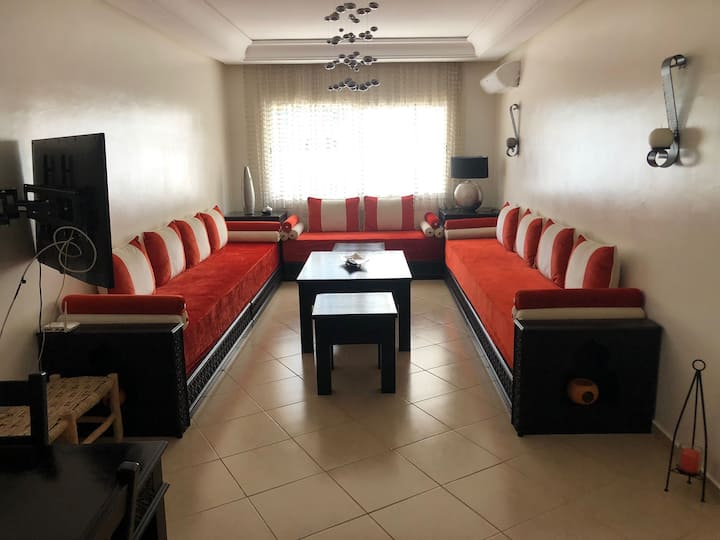 Charming 2-bedroom Apartment, Close To Beach - Tangier