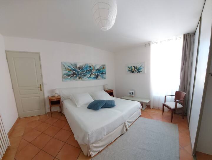 2 Chambres Artistiques En Provence - Oraison