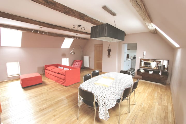 Agréable Gîte Tout Confort "Années 70" 4 à 6 Pers. - Wasseiges