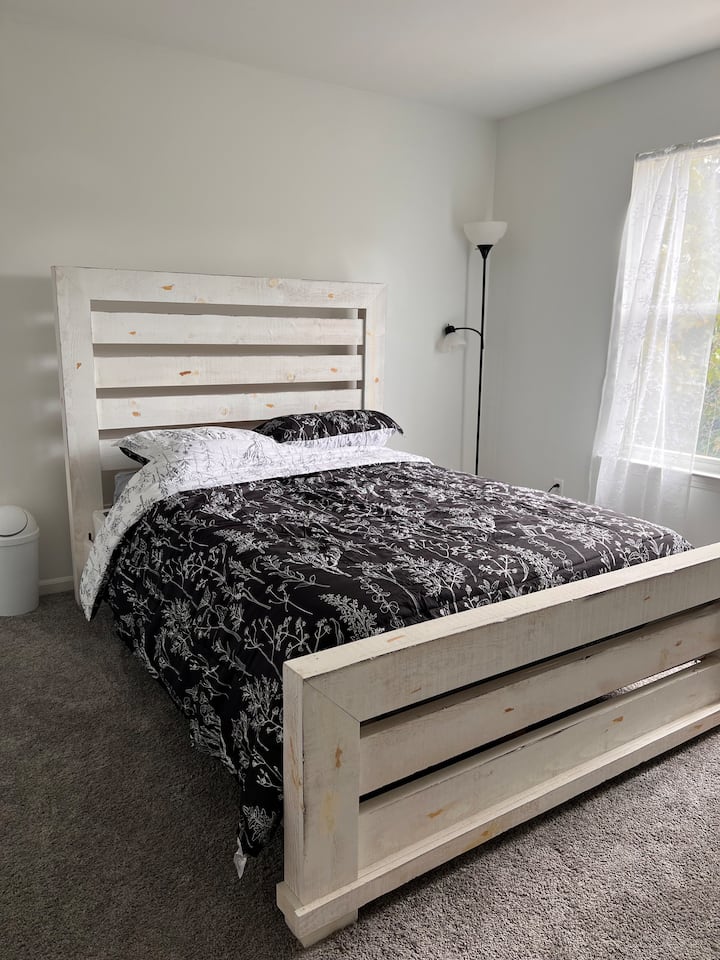 Peaceful Palace 5-15 Mins From Uofm & St.joes - Ann Arbor, MI