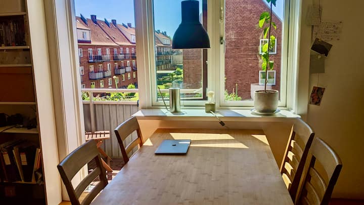 Hyggelig Lejlighed Med Altan Tæt På Nørrebro - Copenaghen