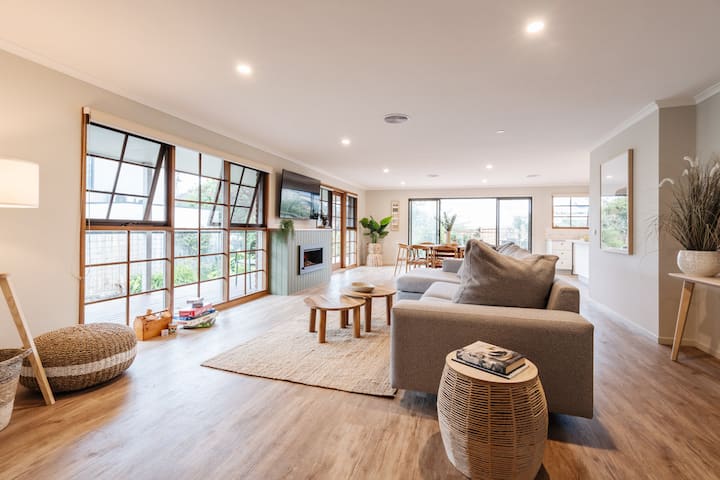 Soak Up Summer 350m From Sea! - Torquay