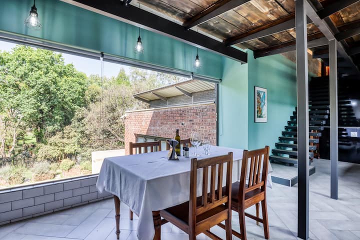 Large Open Loft In Lush Green Space - Johannesburg