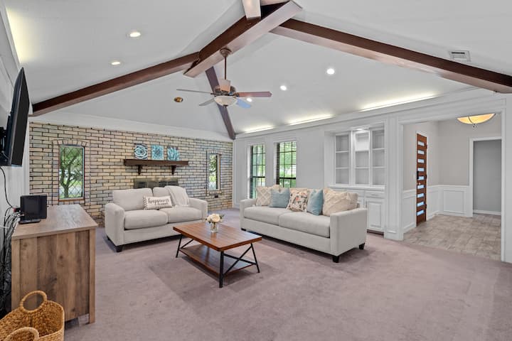 Beau 4 Br 2 Ba Spacious Home In The Heart Of Allen - Plano, TX