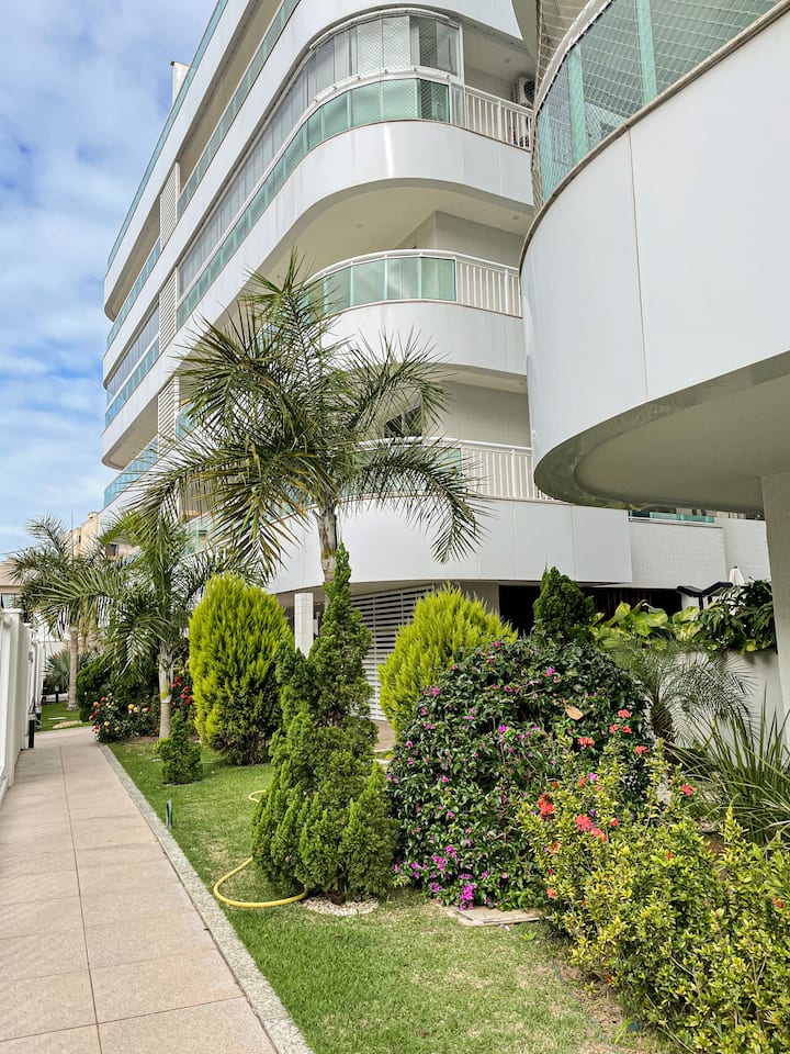 Apartamento A 1 Quadra Da Praia Com Piscina - Cabo Frio