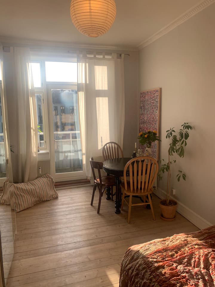 Skøn Lejlighed Med Gårdhave, Central Beliggenhed - Copenhagen