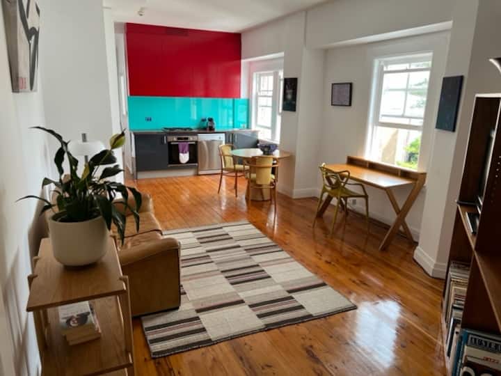 Beautiful Art Deco Apartment On Bondi Beach - 모스만
