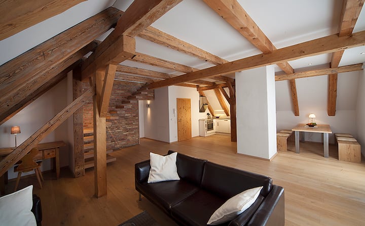 Alpenländisch-moderne Ferienwohnung - Kreuth