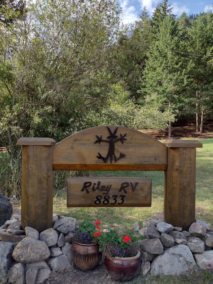 Riley Rv Campground Campsite #1 - Lillooet