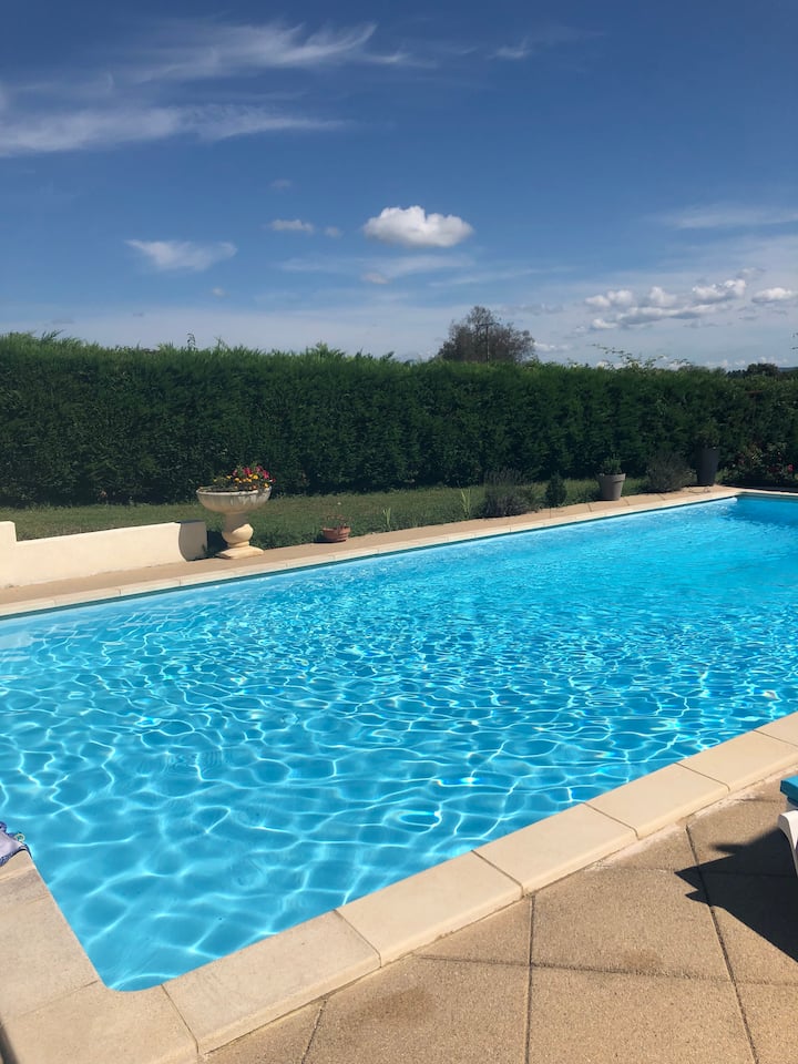 Logement Entier Avec Piscine .3 Chambres - Terrasson-Lavilledieu