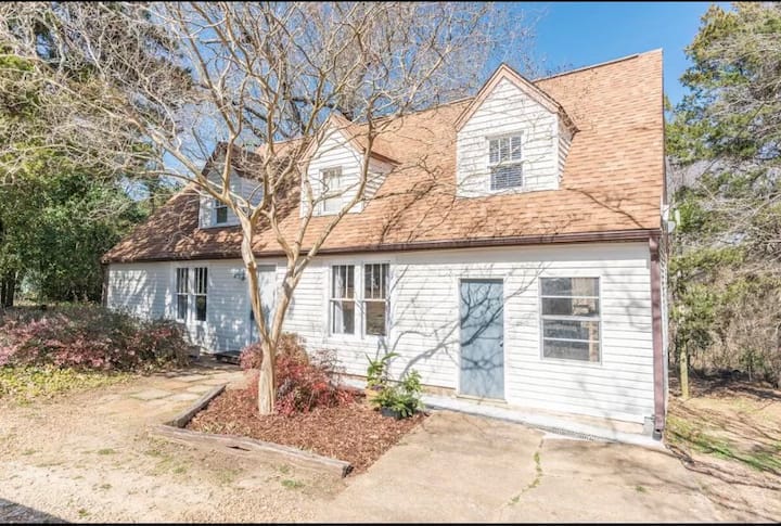 Cheerful Home ~2 Kings+game Room~ - Starkville, MS