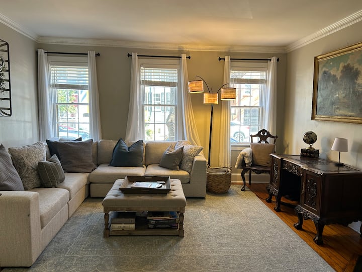 Pina Home | Old World Charm Meets Modern Comfort - Alexandria, VA