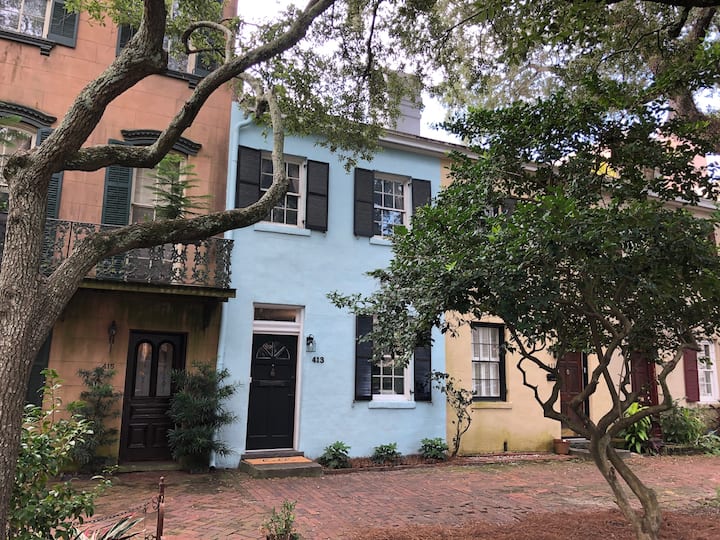 1875 Home On Famous Jones St W Garage & Courtyard - Savannah, GA