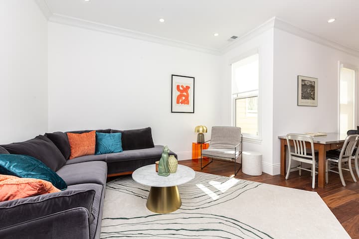 Stunning Mission Modern Flat - San Francisco, CA