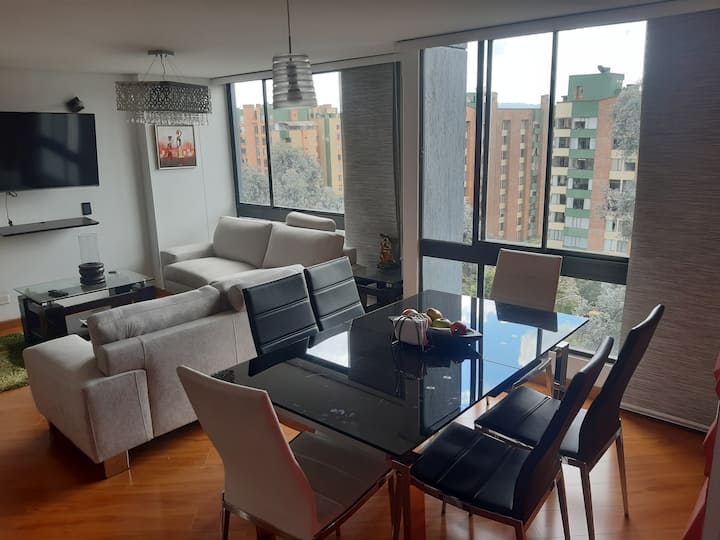 Hermoso Y Confortable  Apartamento  Ciudad Salitre - Bogotá