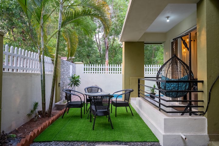 Villa De Braganza: Private Pool & Relaxed Ambience - Goa