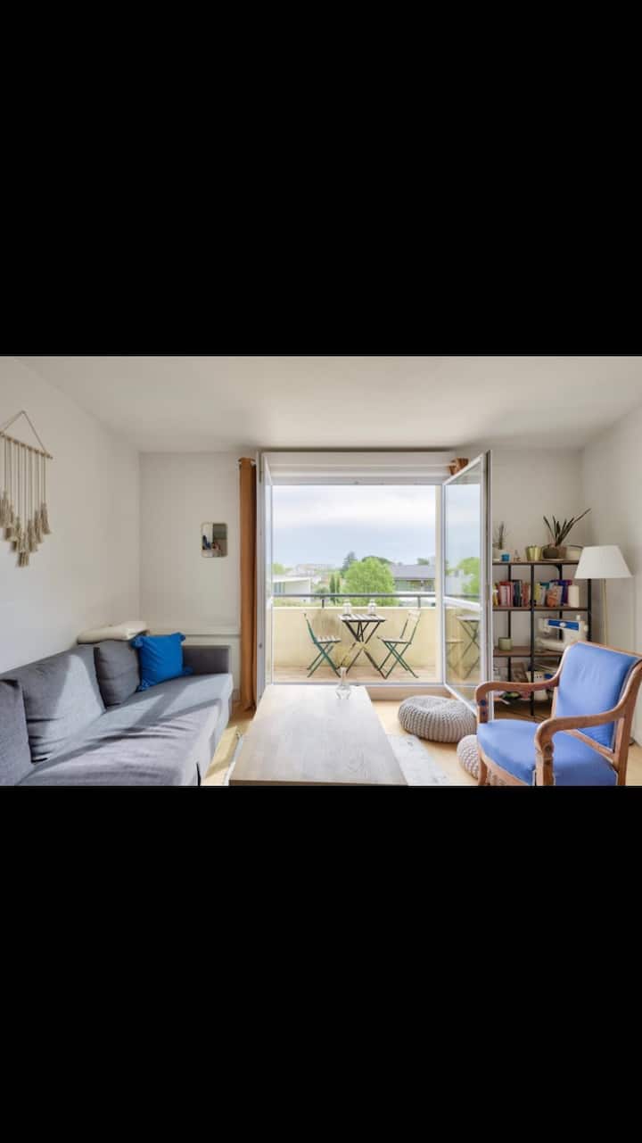 Appartement Refait à Neuf, Balcon Et Parking - Le Bouscat