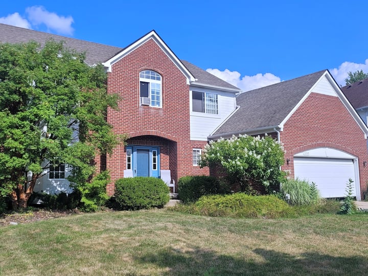 3 Bedroom Home, 2.7 Miles To The Big House - Ann Arbor, MI