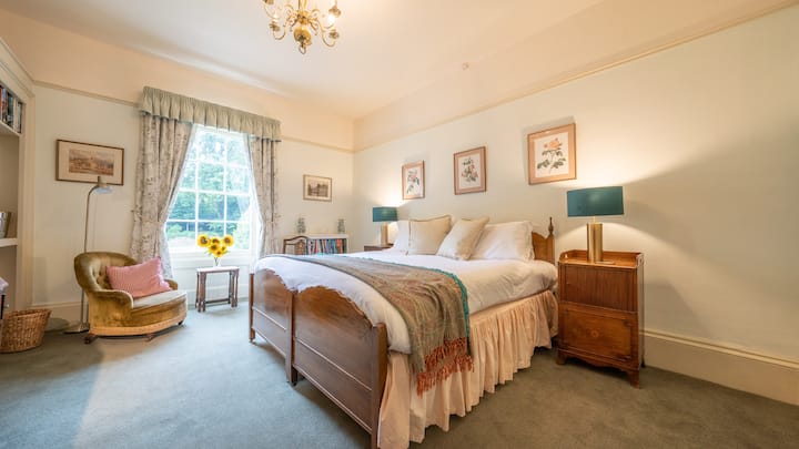 Delightful Double Room With Ensuite Bathroom - Abergavenny