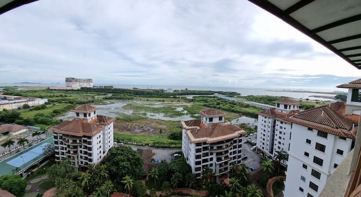 Renovated 1 Bedroom Top Floor Sea View - Malacca