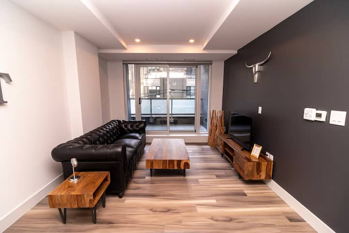 Urban 1br Apt With City Views, Walk To Waterfront - Halifax