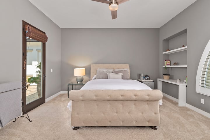 Serene One Bedroom Oasis Suite - San Diego, CA