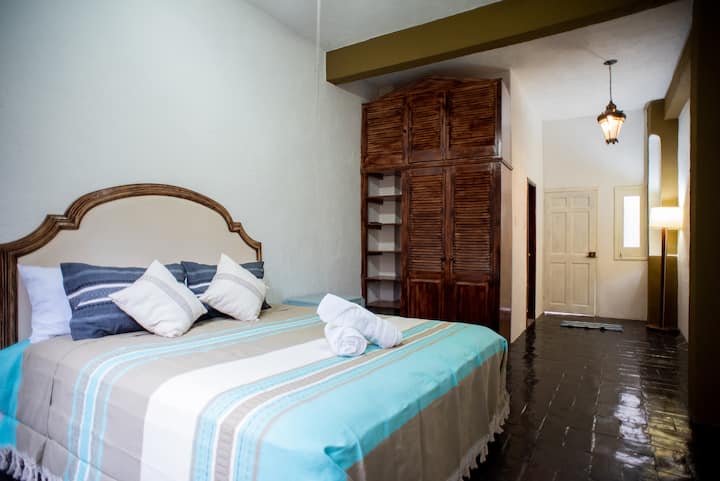 Central Room - 2 guests "Dalel" - Bed and breakfasts for Rent in San ...