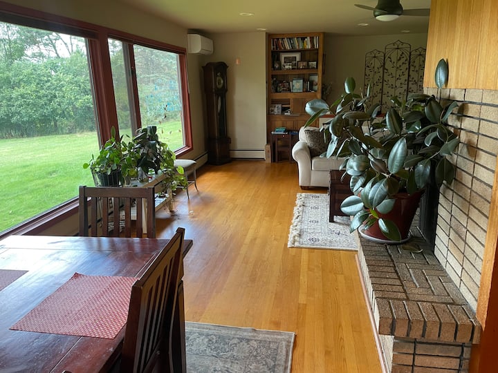 Midcentury Modern On 3 Acres Near Cornell - 伊薩卡