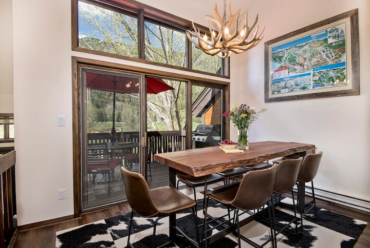 Views, Snow, Free Shuttle To The Slopes! - Vail, CO