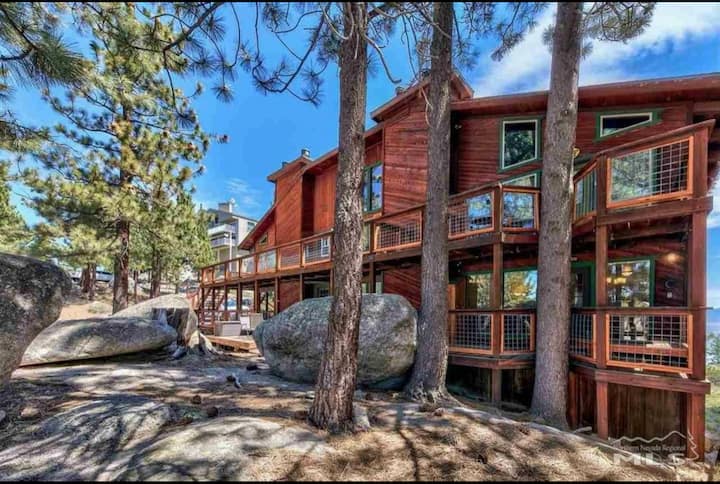 Cozy Condo 5 Minutes To Heavenly! - Genoa, NV
