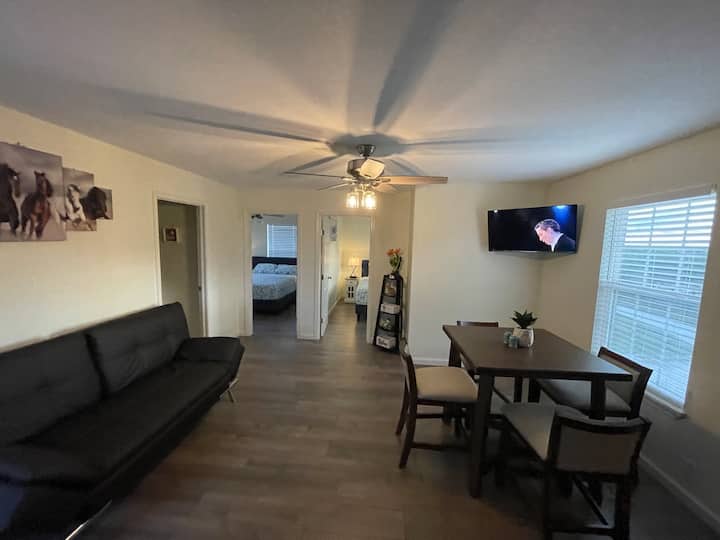 2 Bedrooms Apt ,8min To  Samsung Taylor,25 Austin - Elgin, TX