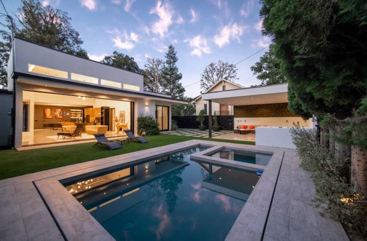 Modern Mini Mansion - Sherman Oaks - Los Angeles