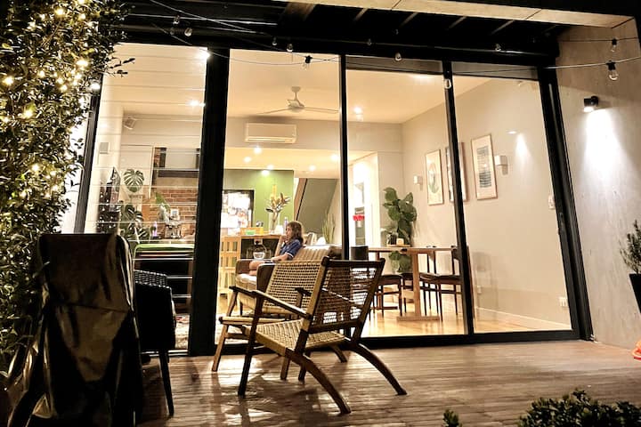 Lush 3 Bedroom Home Near The Heart Of Newtown - Sydney