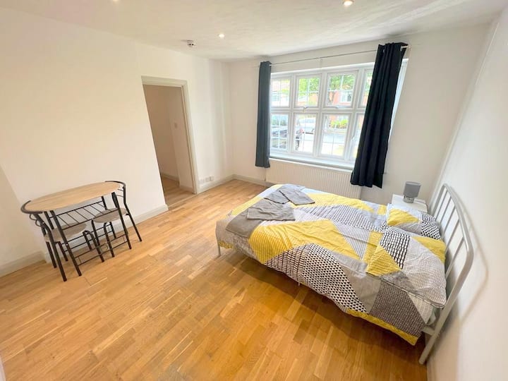 New Ground Floor Studio (Double) In Sutton - エプソム