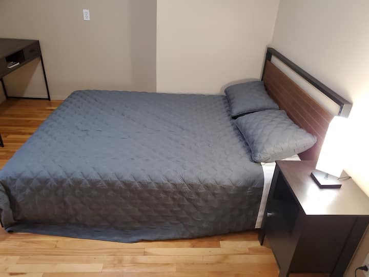 Lovely 2 Bedrooms With 1 Sofa Bed & Free Parking. - Edmundston
