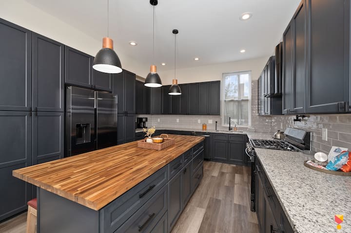 Luxury Home W/ King Suite-near Downtown 3br/3.5ba! - 신시내티