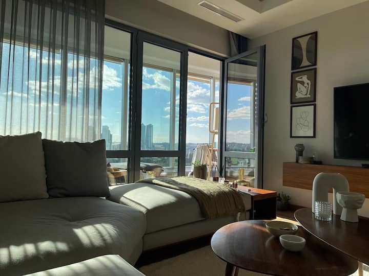 Stunning Modern 1br Condo W Balcony&parking+view - Maslak