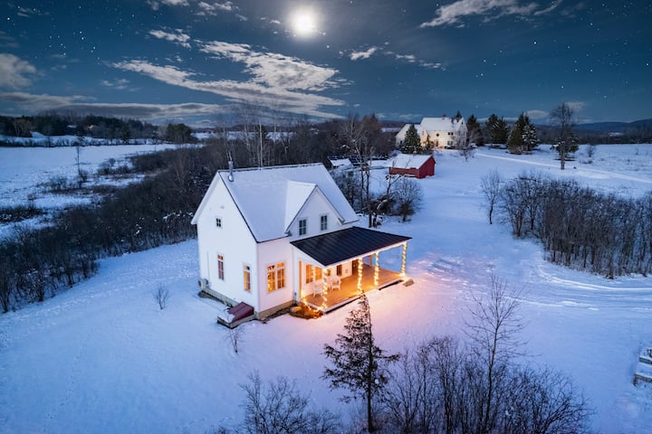 The Petite Farm Home - Shelburne, VT