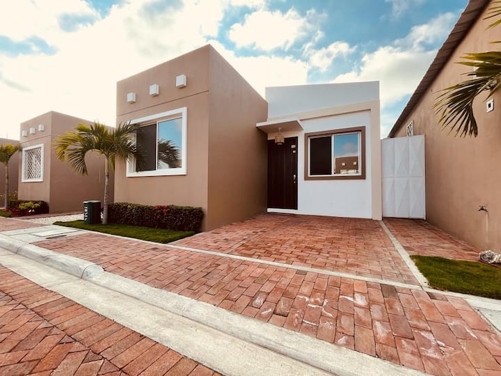 Cómoda/nueva Casa En Cdla Privada Cerca A Salinas - Salinas