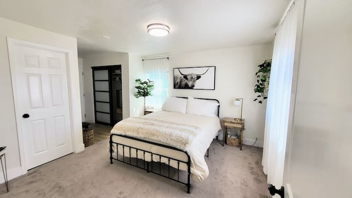 Private Bedroom Private Entrance Close To Downtown - Sacramento