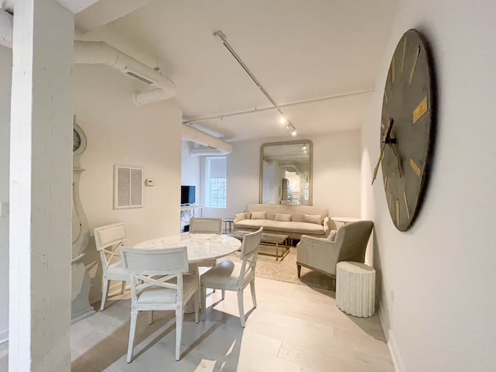 Luxury Designer Loft Apartment - High Point, NC